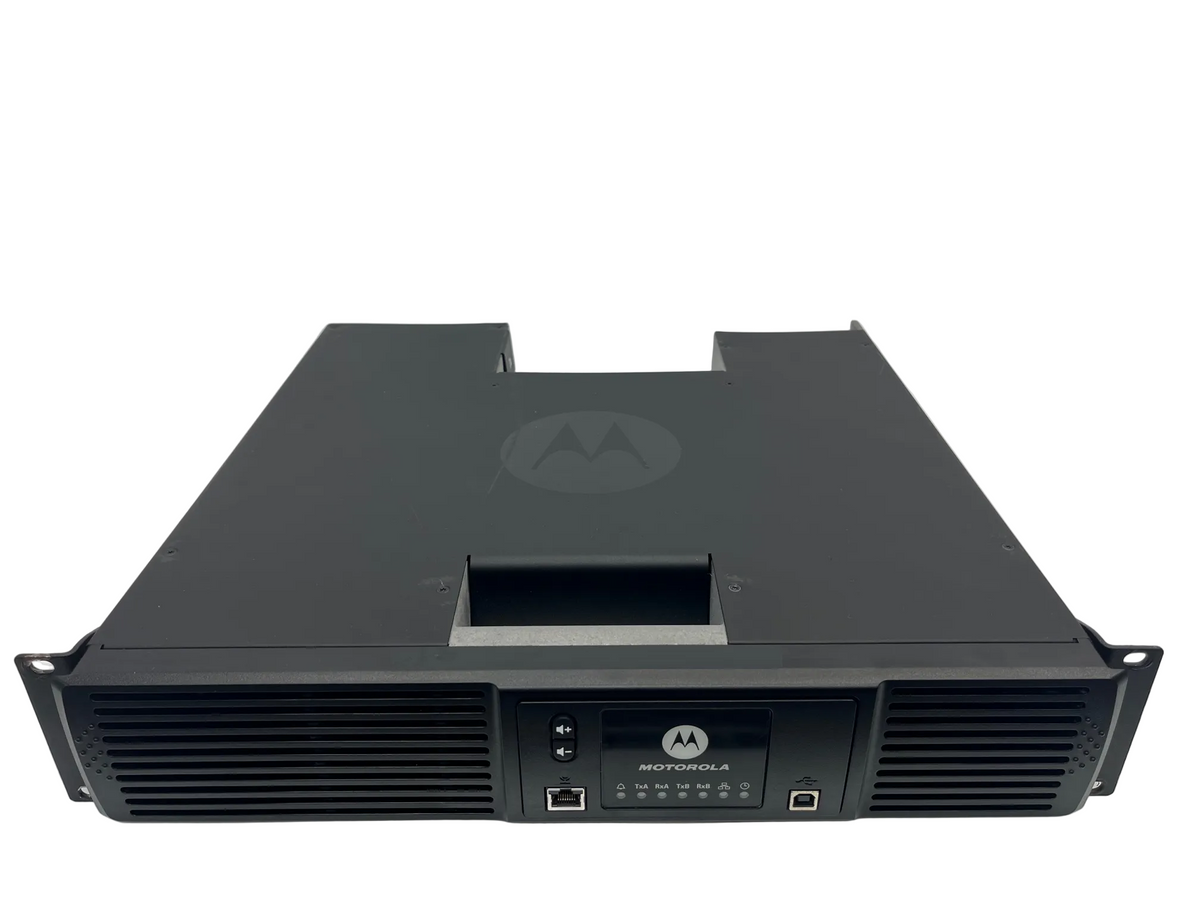 Motorola SLR8000 VHF MotoTRBO Repeater T8319A — HaloidSolutions.com