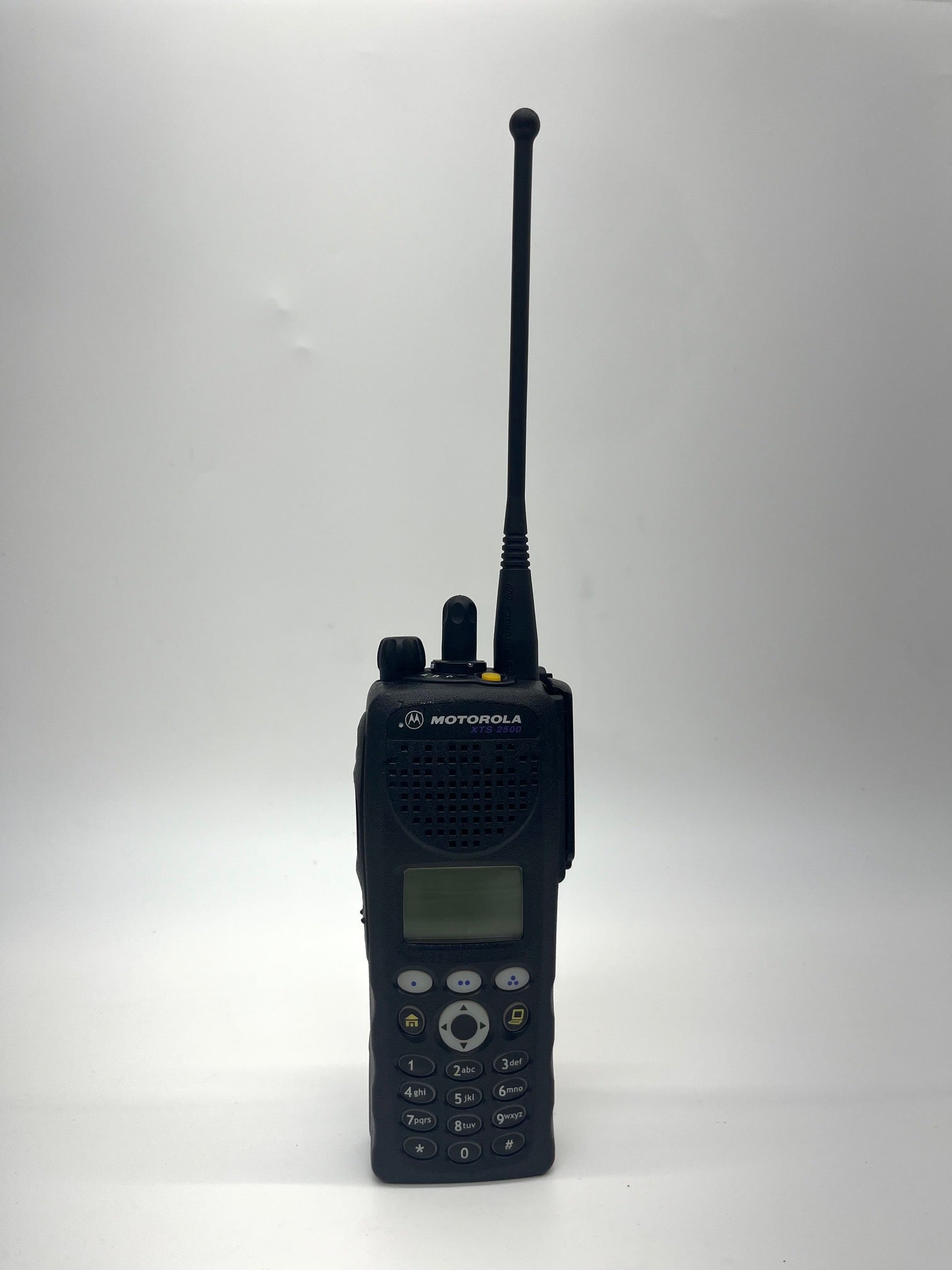 Motorola XTS2500 H46WCH9PW7BN 900 Mhz P25 Model 3 Portable Radio ...