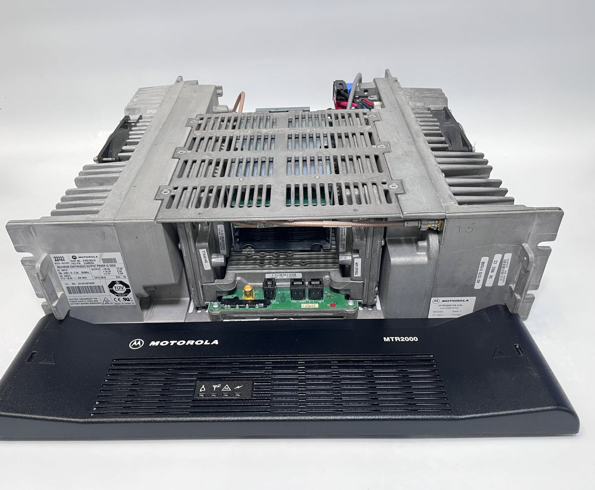 Motorola MTR2000 UHF R1 100 WATT Repeater ( 435-470MHz ...