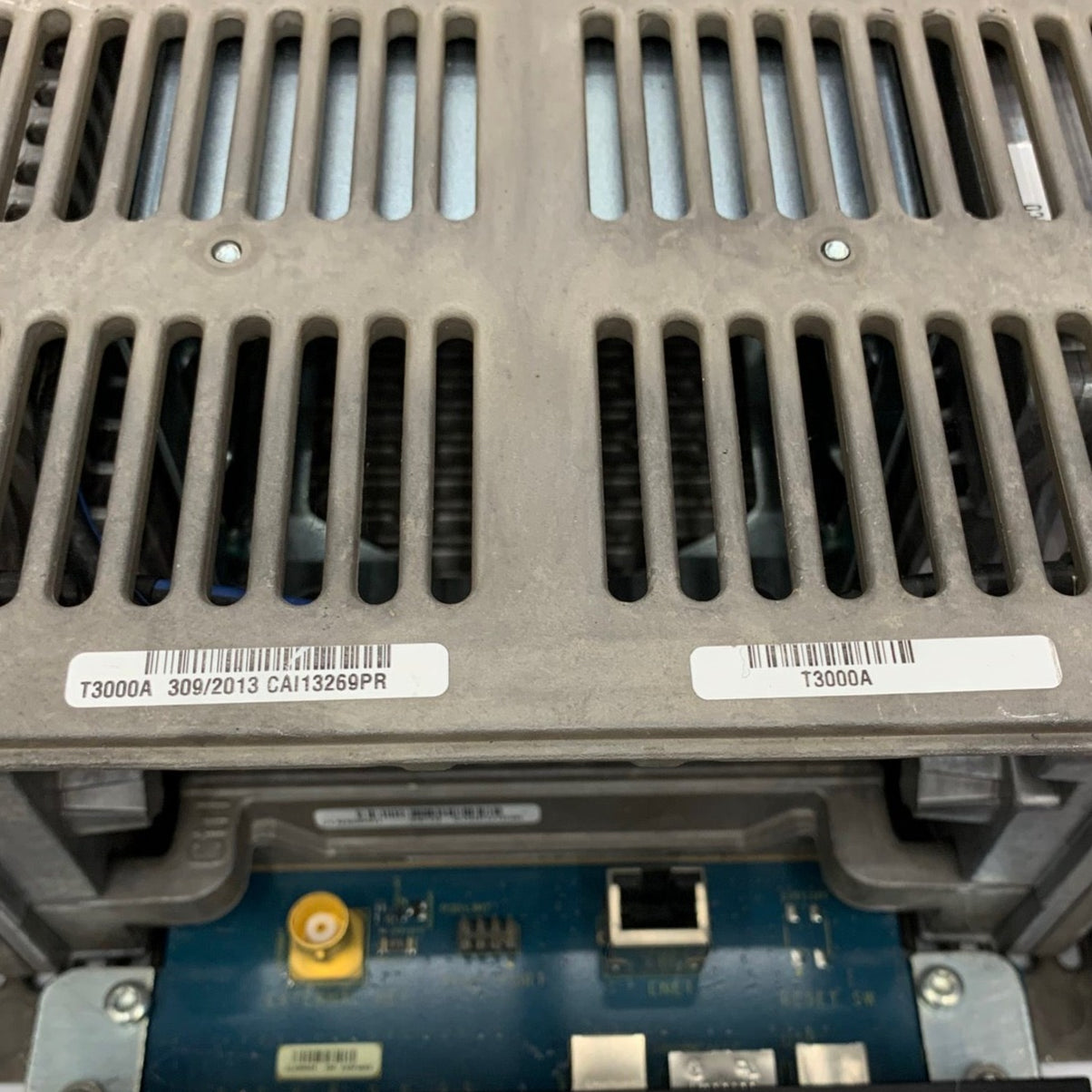 Motorola MTR3000 VHF Base Repeater 16 Channel Analog / MotoTRBO Digita ...