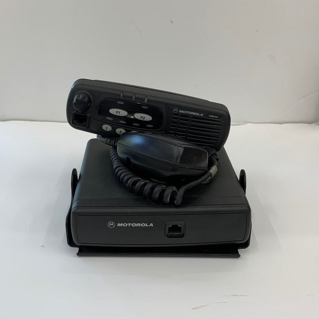 Motorola CDM750 AAM25BKC9AA1AN Low Band Mobile Brick / Remote Head Bun ...
